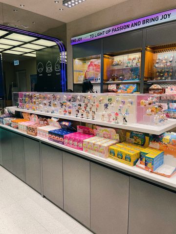POP MART ฮ่องกง ดินแดนของคนรักกล่องสุ่ม | Trip.com ฮ่องกง