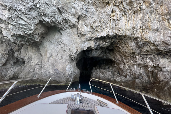 Exploring Grotta Bianca & Verde Capri 🍋🍊🍋🍊 | Trip.com Capri