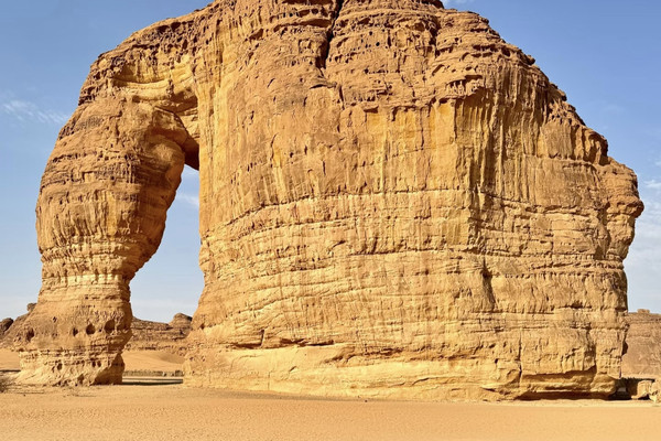 Elephant Rock – Nature’s Masterpiece in AlUla | Trip.com Saudi Arabia