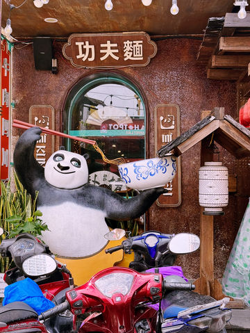 If you are looking for great cafes in Da Nang: neon panda 🐼 welcomed ...