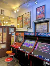 인천의 과거와 현재를 잘 담아낸 레트로 오락실, 인천 빽투더레트로🕹️👾 | 트립닷컴 중구