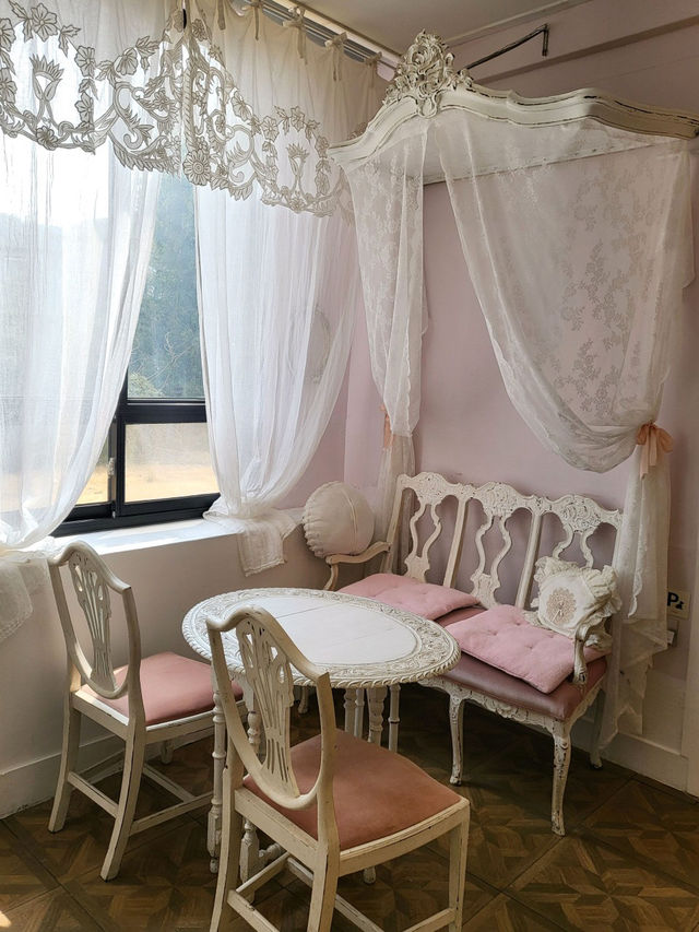 Anna Antique Cafe: An Aesthetic Cafe You'll Want to Revisit Every ...