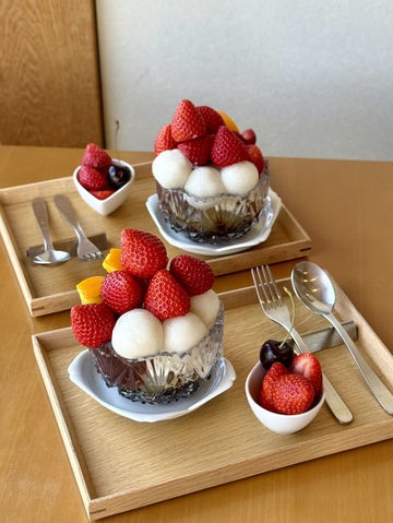 Giant Strawberry Shiratama by the Sumida River View | Trip.com Tokyo