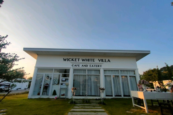 เที่ยวราชบุรี แวะพัก Wicket white villa | Trip.com อำเภอ โพธาราม