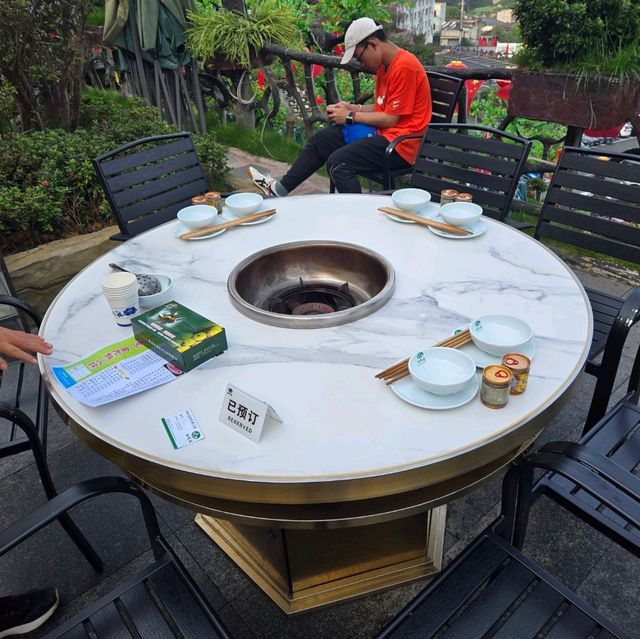 The Guinness World Record Hotpot: Is Pipa Yuan Actually Worth the Hype ...