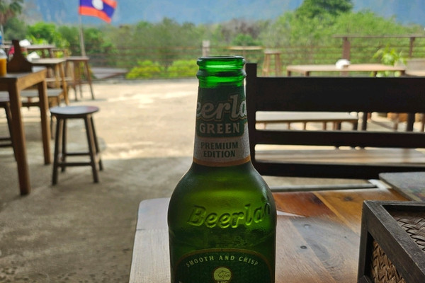 Pull mind cafe @วังเวียง สปป ลาว | Trip.com วังเวียง