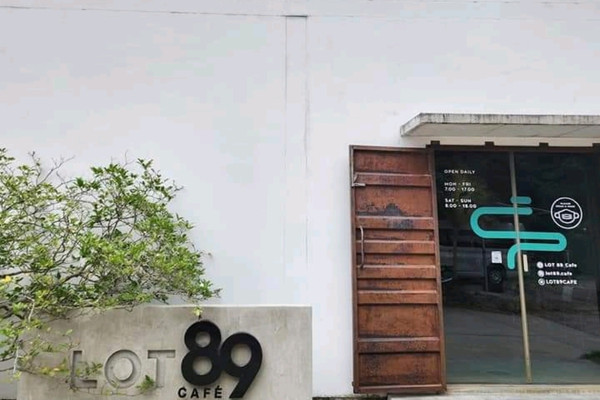 LOT89 Cafe' | Trip.com อำเภอ ปลวกแดง