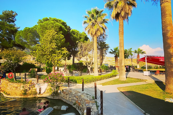 Internet Celebrity Ancient Bath | Turkey Cleopatra Pools | Trip.com ...