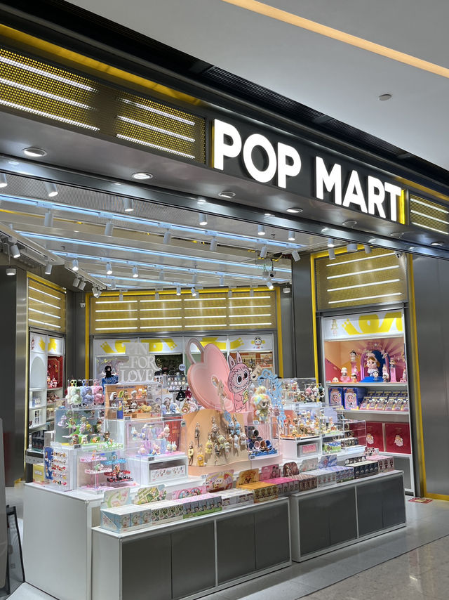 POP MART at IGC Guangzhou: A Wonderland for Toy Lovers! 🎉🧸 | Trip.com ...