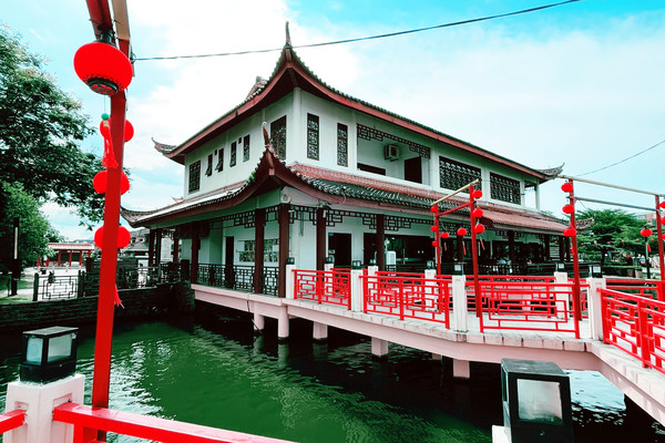Taman Sahabat Kuching: Beautiful Park Celebrating Friendship and ...
