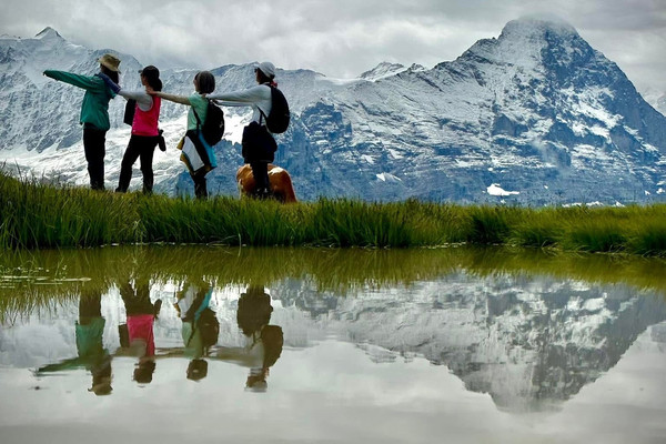 Alpine Dreamscapes: Hike to Bachalpsee Lake 🌄 | Trip.com Grindelwald