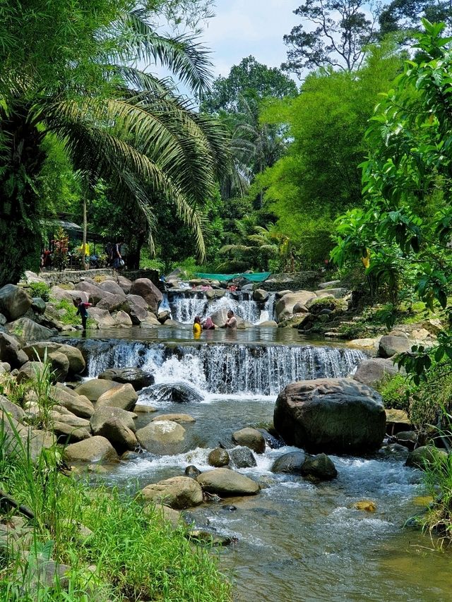 Sungai Lopo Village — Perfect Weekend Escape in Hulu Langat! | Trip.com ...
