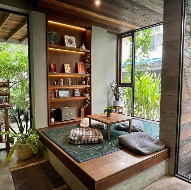 ใต้บ้านคาเฟ่ Taiban Cafe | Trip.com กรุงเทพฯ