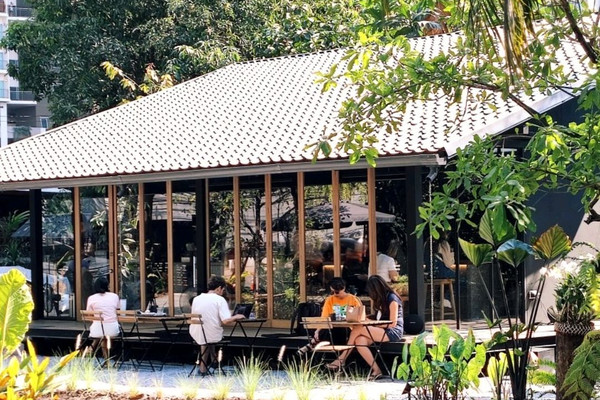 Rhapsody Cafe ใกล้ MRT บางกระสอ นนทบุรี | Trip.com นนทบุรี