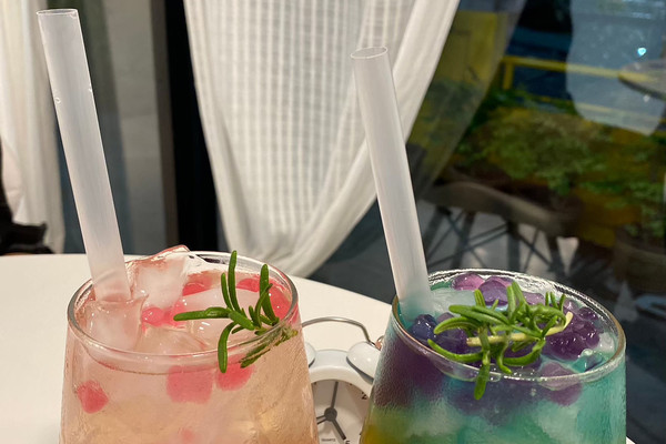 YII CHA cafe and space🍉🫐 | Trip.com กรุงเทพฯ