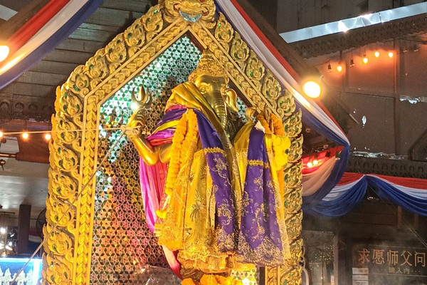 ไหว้ขอพร พระพิฆเนศ แยกห้วยขวาง 🙏 กรุงเทพฯ