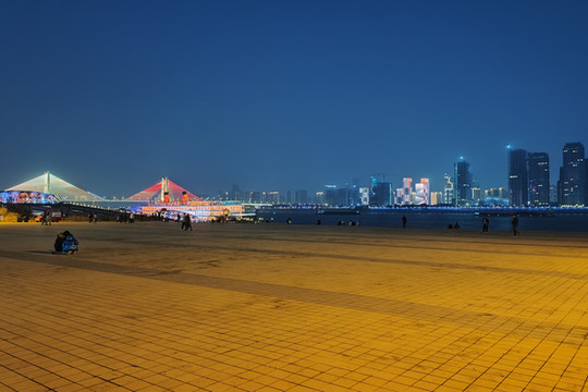 Wuhan City Walk is a great place to visit! walk | Trip.com Wuhan