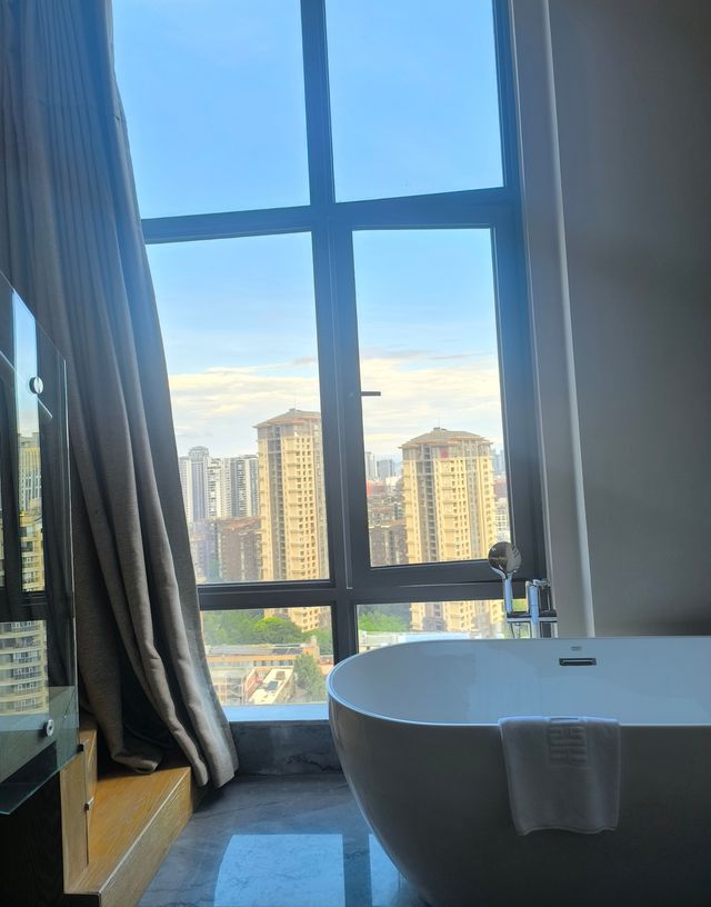 昆明寶藏酒店！喜舍清歡小黃鴨親子房萌翻了！｜Trip.com 昆明
