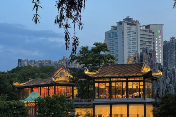 🎑 Skip the Crowds at Yongqing Fang — Discover This Hidden Gem Instead ...