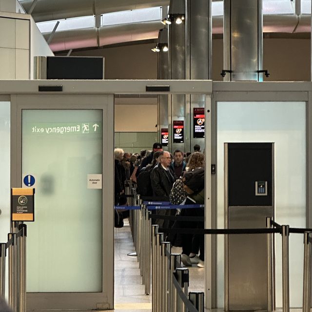 Heathrow fast track lane | Trip.com Hillingdon