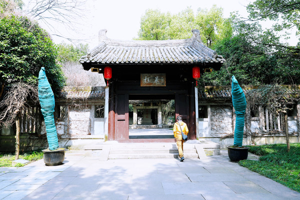 The Keyan Scenic Area, with its profound cultural heritage of ancient ...