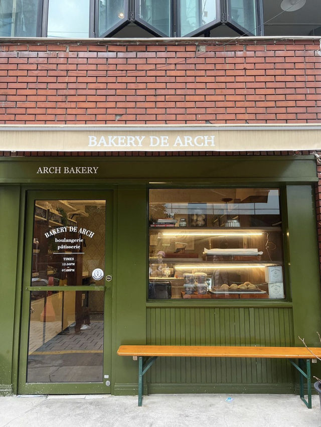 【釜山カフェ】リニューアルオープンの可愛いパン屋🥖 | Trip.com 釜山