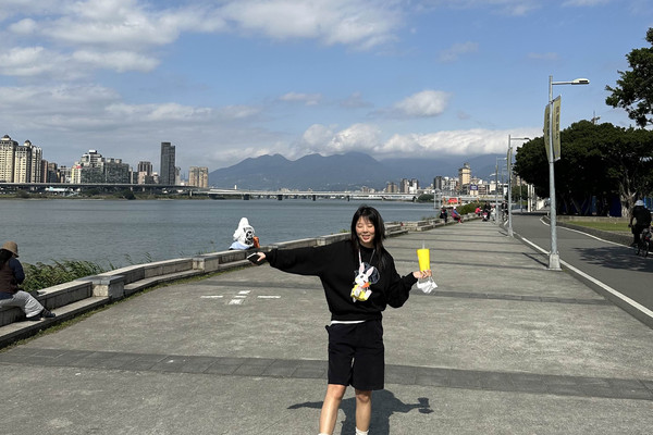 산책하기 좋은 대만 롱샨 강변 공원 | 트립닷컴 타이베이