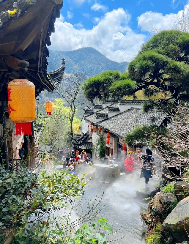 Spring is certainly the time to visit China's most beautiful villages ...