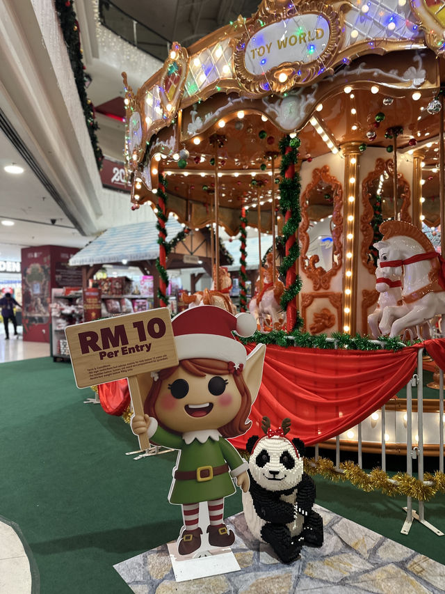Subang Parade Christmas Vibes: Elf & Panda Fun! 🎄🧝‍♂️🐼 | Trip.com ...