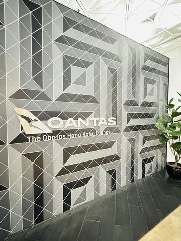 🇭🇰 ️ Qantas Lounge Hong Kong | Trip.com HongKong International Airport