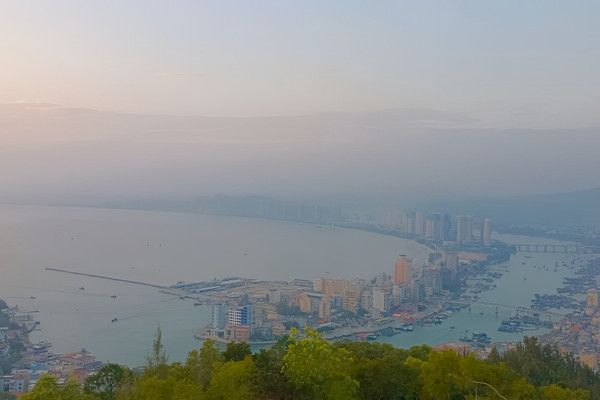 Guangdong Surrounding Tour | Huizhou Double Moon Bay | Trip.com Huidong