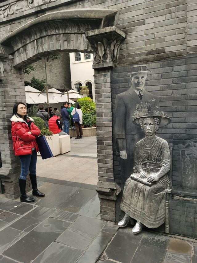 The fusion of modern life with tradition | Trip.com Chengdu