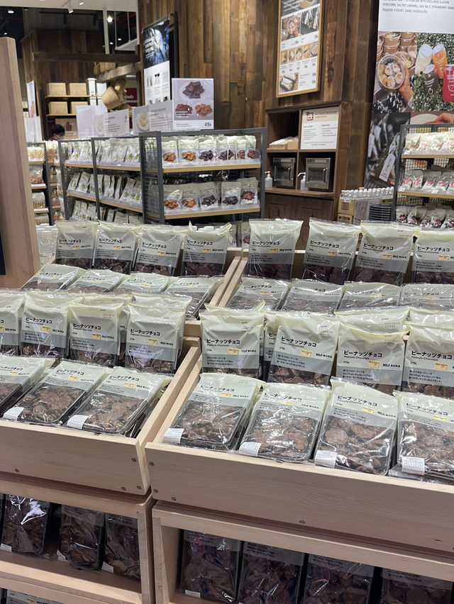 MUJI - One Bangkok 🍫🥜🍞🍠 | Trip.com Bangkok