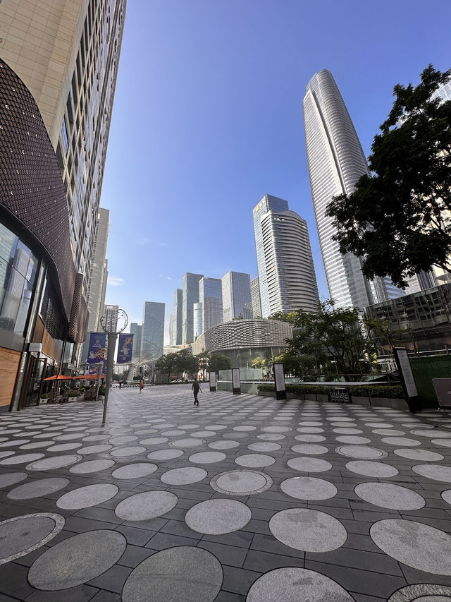 One Avenue, Shenzhen’s Most Aestheic Mall. Light Shows, Characters And ...