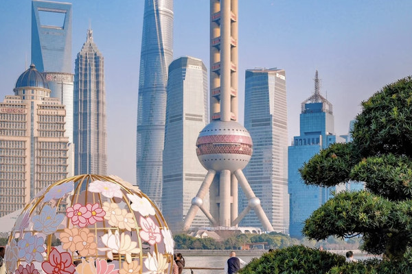 Shanghai City Walk & Spring Flower Viewing Guide 🌸 | Trip.com Shanghai