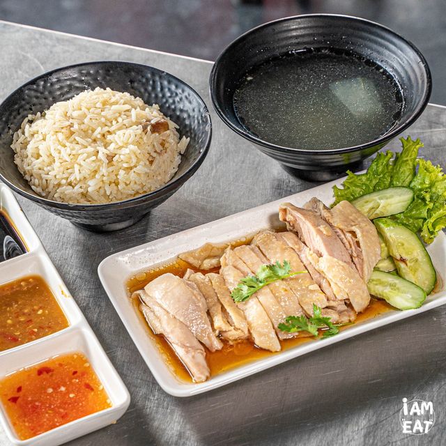 ข้าวมันไก่สิงคโปร์ริมคลองพิกัดนนทบุรี! | Trip.com