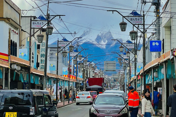 Fuji Michi (Honcho Street) | Trip.com Fujiyoshida