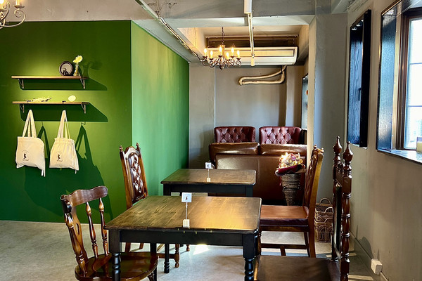 COFFEE & BAKE achoo！: A Cozy Café in Asagaya with a Delicious Matcha Cheesecake | Trip.com ...