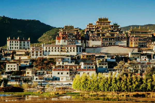 Shangri-La Dream Tour: Two-day tour, close contact with nature! | Trip ...