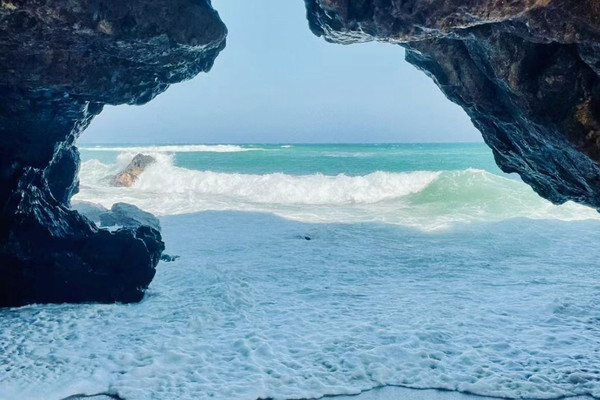 It's all the fault of the sea—Wanning Swallow Cave | Trip.com Wanning
