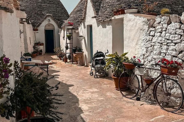 Fairytale Charm of Alberobello and Its Trulli, Italy! 🏡🌿 📸 | Trip.com ...