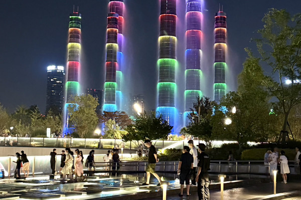 Chengdu Bamboo Fountains🌈 | Trip.com Chengdu