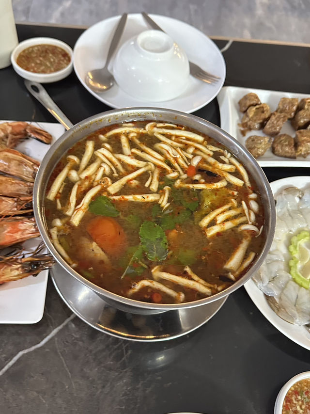 Eating Crabs, Watching Hawks, and Exploring Chanthaburi: A Stay at Plai ...