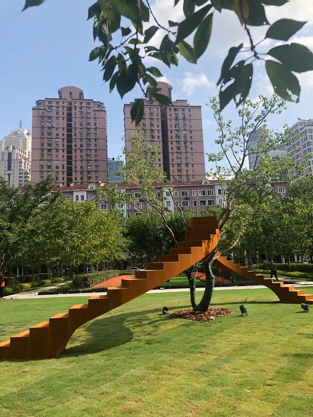 Shanghai CITY WALK | A 24-hour open park art museum! | Trip.com Shanghai