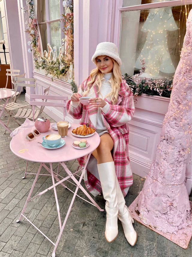 Most famous pink café in London! 💖 | Trip.com London