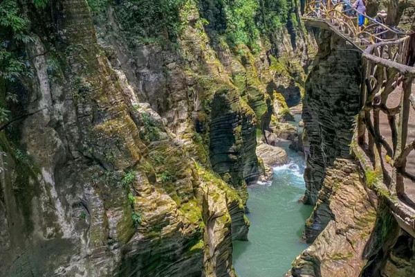 Enshi Earth Heart Valley: Where Adventure Meets Nature’s Hidden Beauty ...