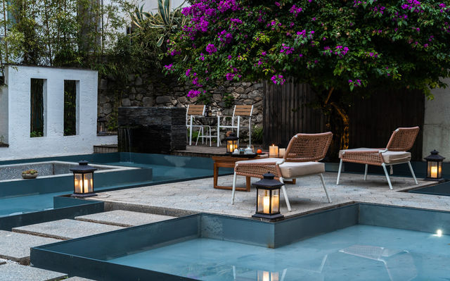 Dali Ancient Town 300 sqm Independent Traditional Chinese Courtyard ...