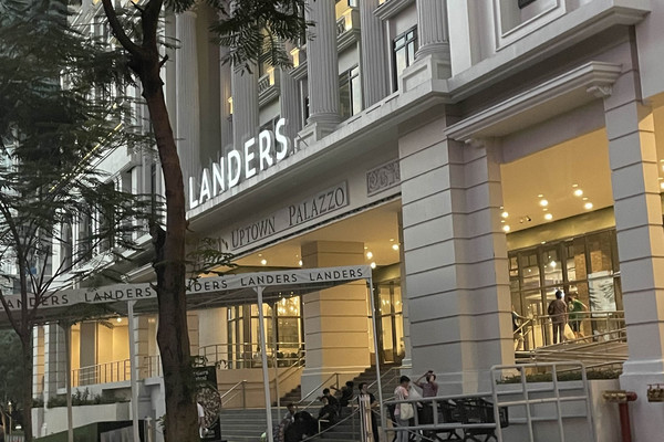 Lazy Late Afternoon in Landers BGC, Uptown | Trip.com Taguig