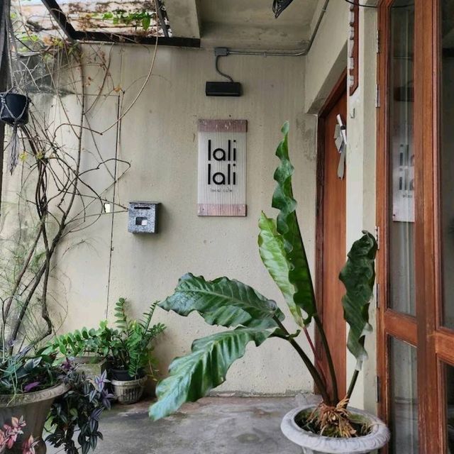 lali lali local cafe คาเฟ่สุดชิค ย่านองครักษ์ | Trip.com นครนายก