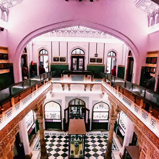 歴史を感じる！中央博物館🫥 | Trip.com ジャイプル